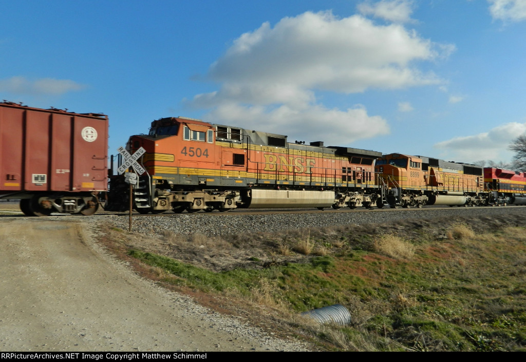 BNSF 4504